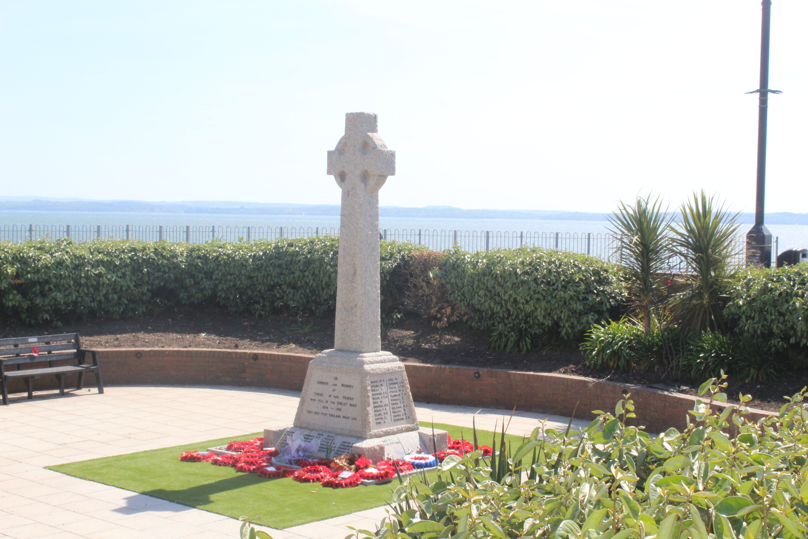 Lee-on-the-Solent - War Memorials Online